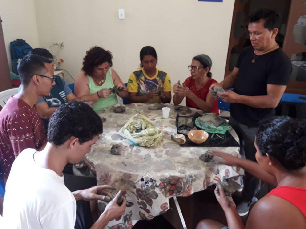 Oficina de artesanato em argila promove troca de saberes | Gerais ...